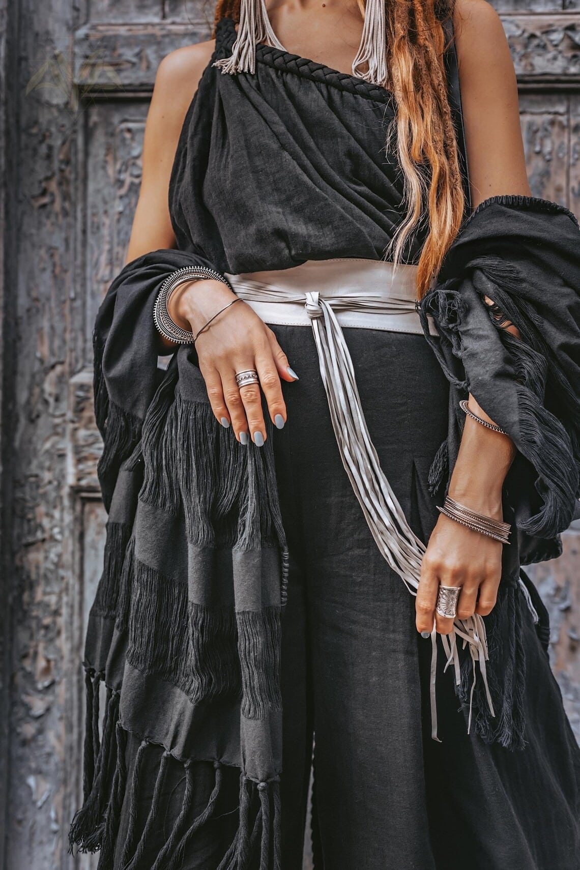 How To Wear A Shawl With A Dress: 29+ Ideas - Shawlovers
