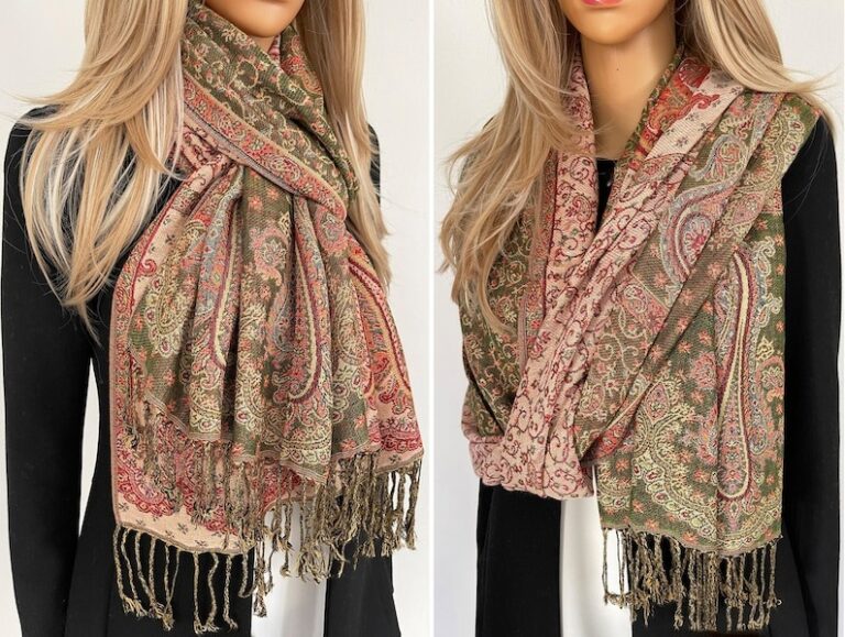 38+ Gorgeous Winter Shawl Outfits To Try! 🧣 - Shawlovers