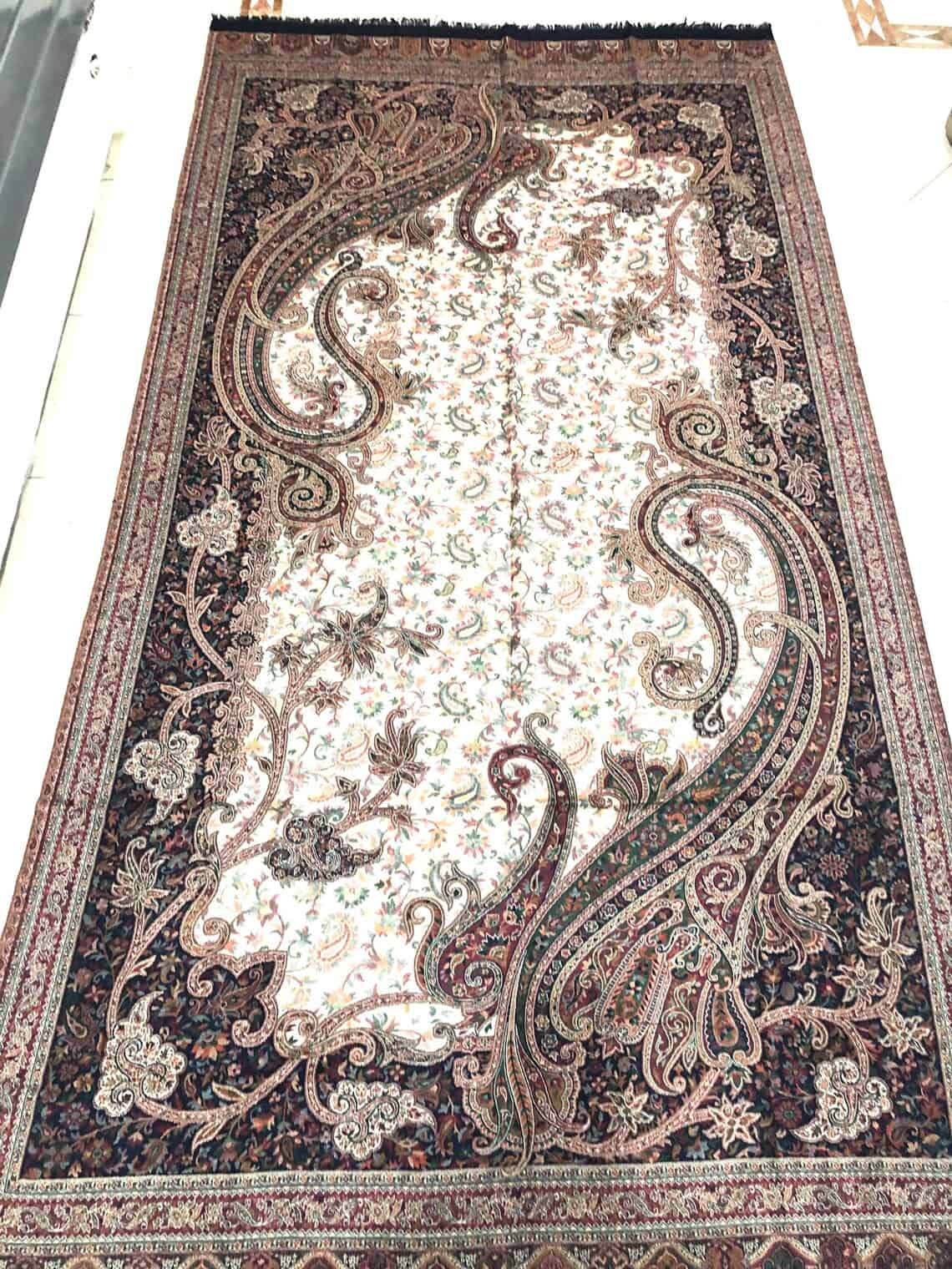 What Is A Jamawar Shawl? A Journey Of Intricacy - Shawlovers