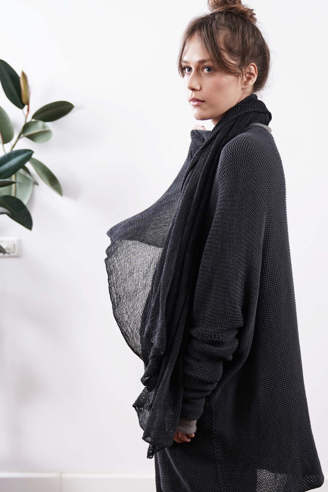38+ Gorgeous Winter Shawl Outfits To Try! 🧣 - Shawlovers
